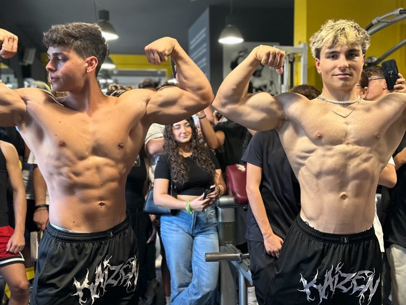 Soverato, due stelle del bodybuilding alla Flex Gym: Danny Enrico e ...